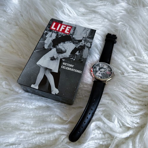 Vintage LIFE Magazine Kiss the War Goodbye Photograph Watchm WW2 | eBay