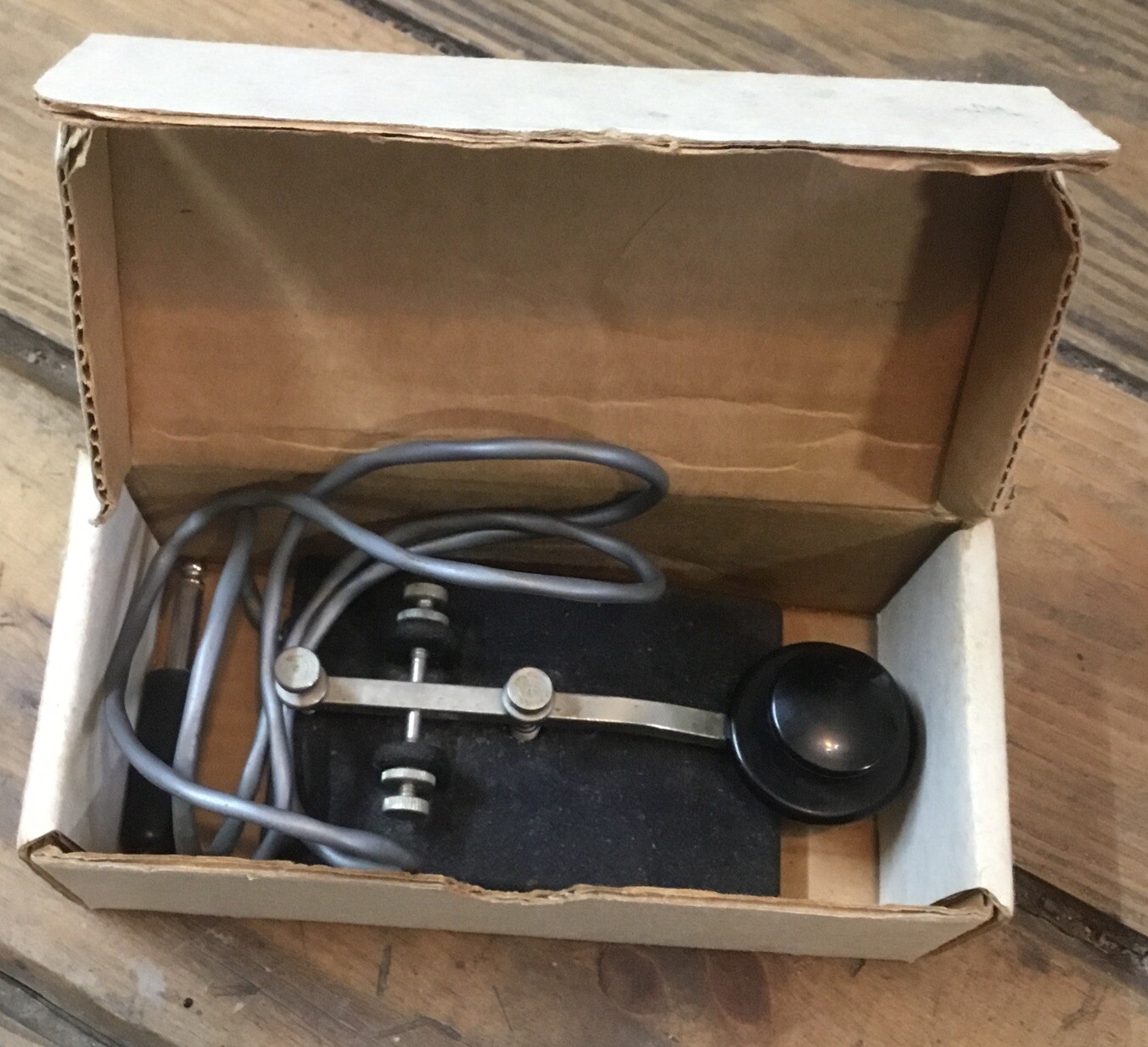 Nye Viking 114-330-001 Master Straight Telegraph Key + Box (very nice ...