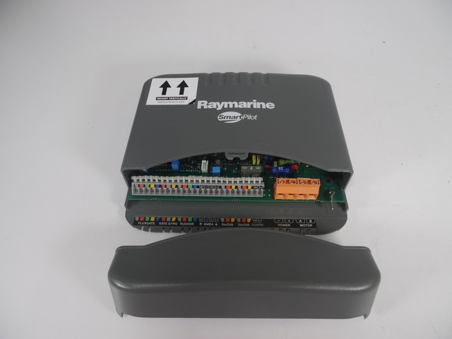Raymarine S1 SmartPilot Autopilot Course Computer E12108 for sale ...