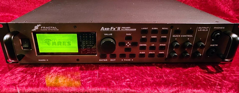Fractal AXE FX II Mark II Professionell Guitar Processor w/ Box Near ...
