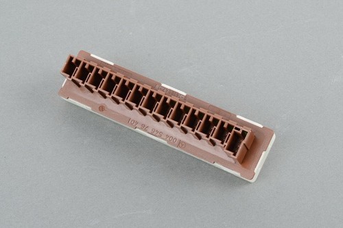 MERCEDES-BENZ C W204 Distributor Block A0045467640 NEW GENUINE | eBay