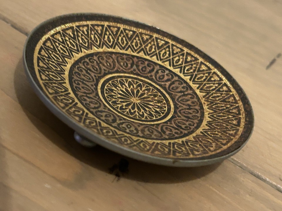 Vintage Damascene Style Ornate Small Metal Plate with Gold Inlay And 3 ...