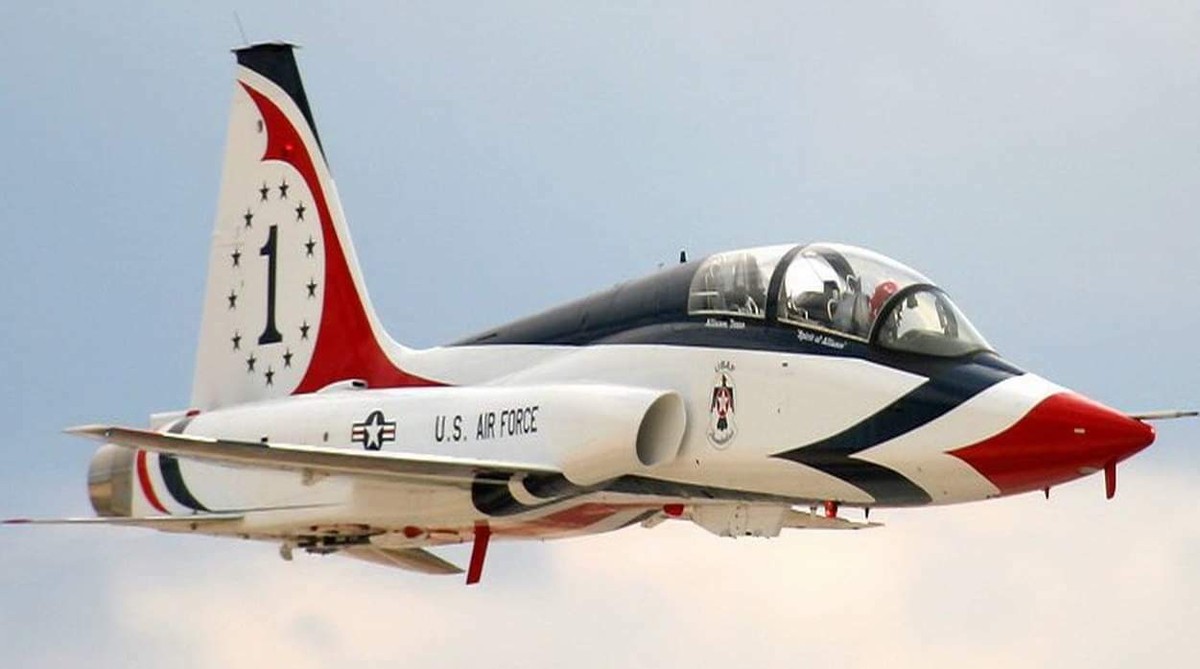 Nasa T 38 Taxi NASA T 38N Talon S/N 65 10352 Fuselage Tag | JET EYES