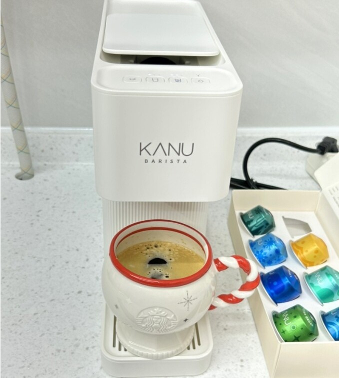 Kanu Barista Coffee Machine 900ml Cream white Pastel pink Castle Gray ...