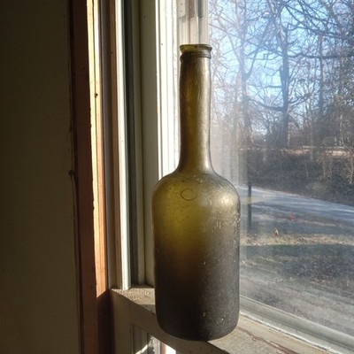 1740s OPEN PONTIL FREE BLOWN CRUDE BLACKGLASS LONG NECK LIQUOR BOTTLE ...