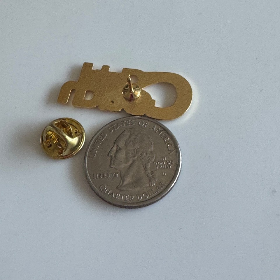 Toastmasters International Club Coach Gold Tone Lapel Pin Badge | eBay
