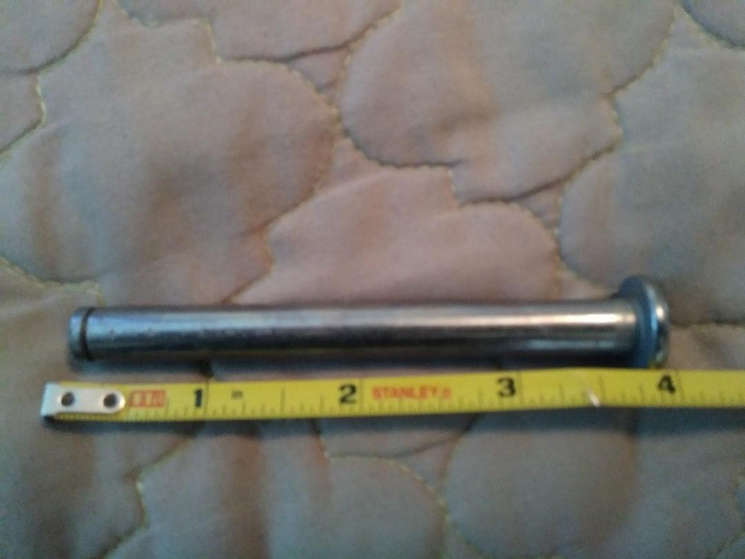 NEW FREIGHTLINER Radiator Mounting Pin | Grelly USA