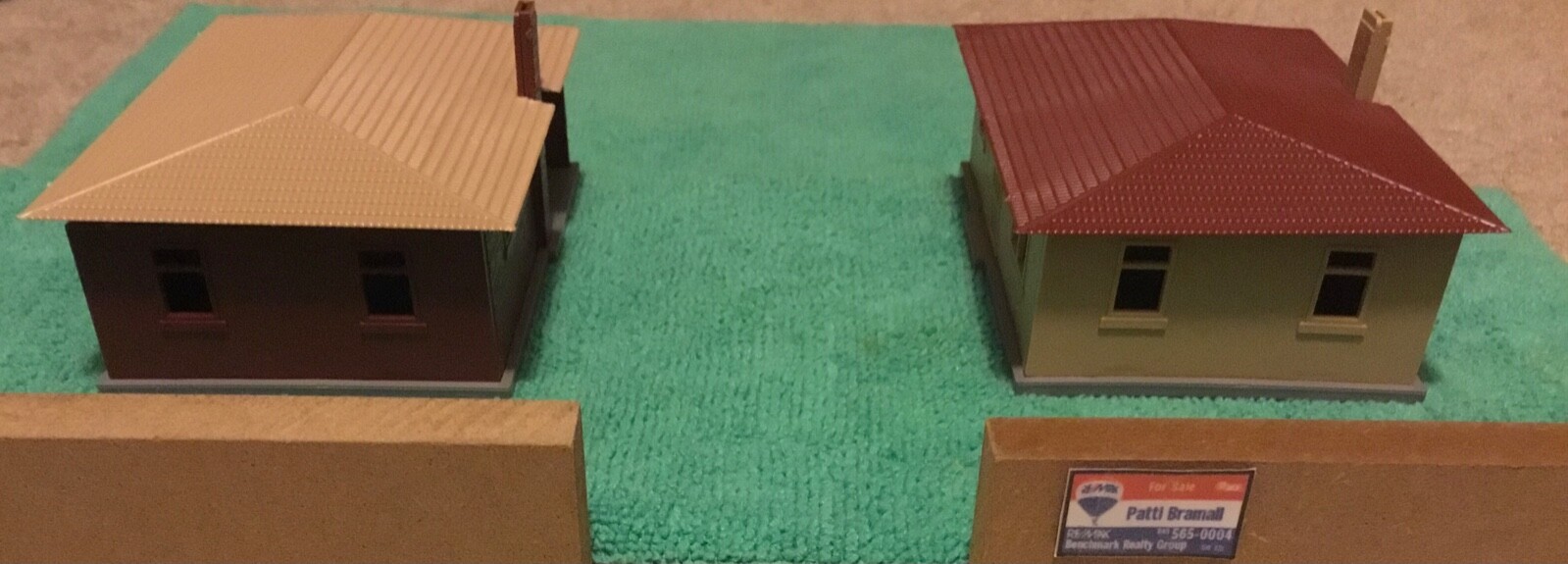 IHC #4106 HO 1:87 Scale Two Suburban Houses Built Buildings | eBay