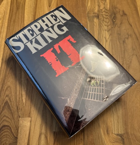 IT by Stephen King⭐TRUE $22.95 Viking First Edition 1st Printing ...
