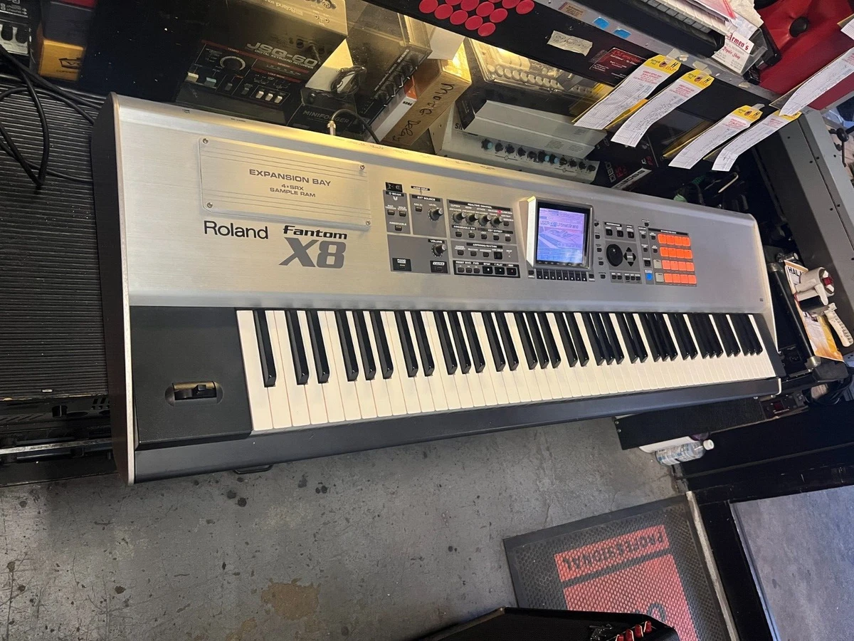 Roland Fantom X8