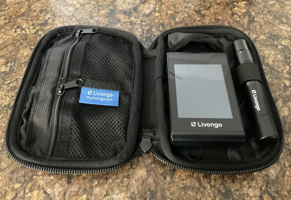 Livongo Blood Glucose Testing meter, charger, 225 Lancets, Meter Bag | eBay