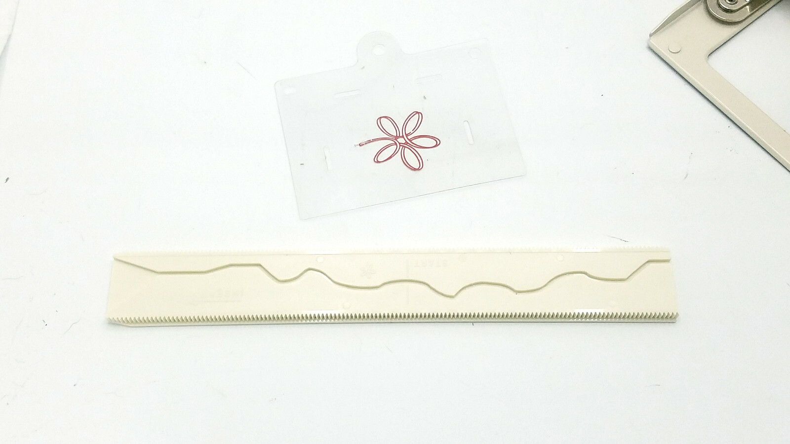 Singer Deluxe Monogrammer Vintage Sewing Machine Accessory 171276 ...