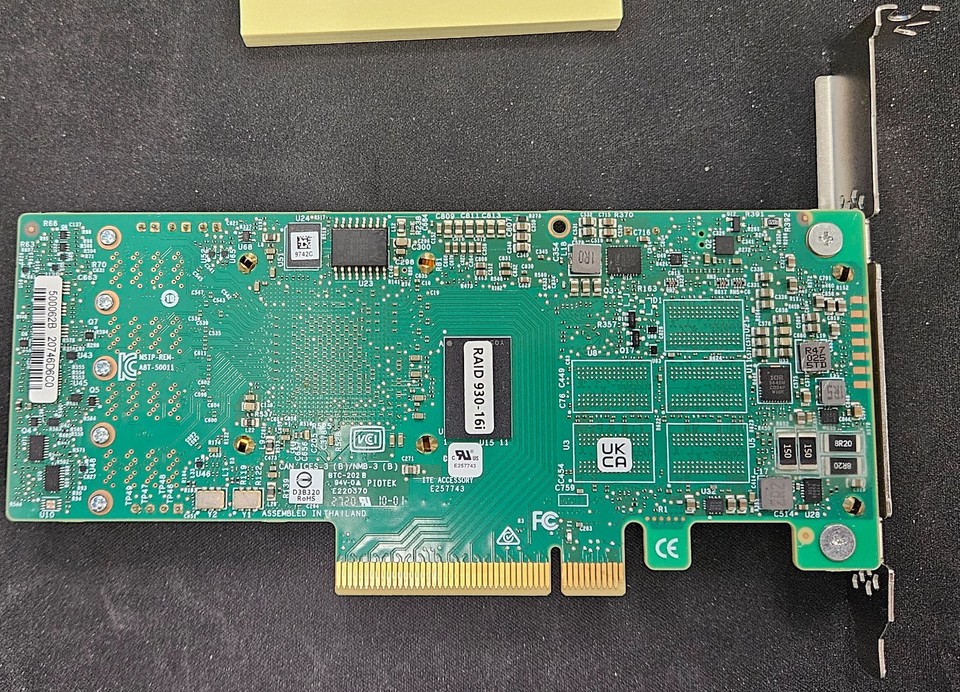 Broadcom MegaRAID 9460‑16i 12 Gb/s 16‑Port SAS/SATA/NVMe PCIe 3.1 RAID ...