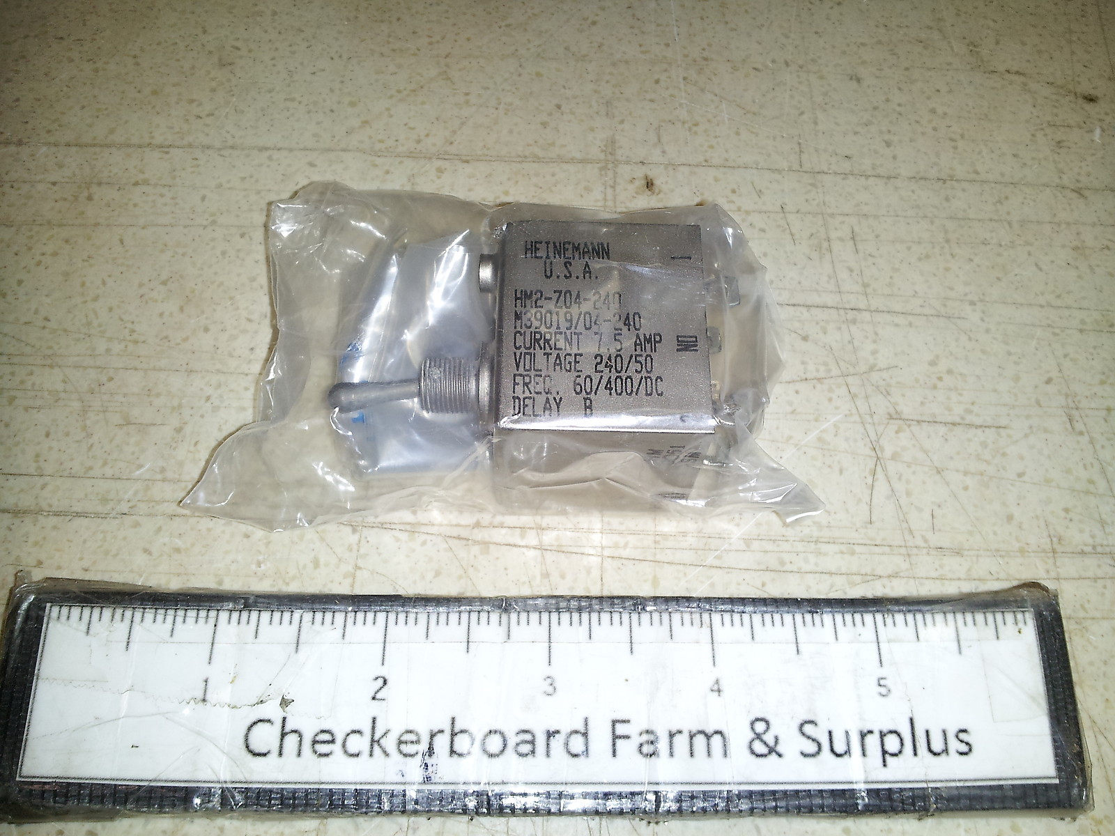 NOS Heinemann Circuit Breaker M39019/04-240 MIL-C-39019/4 5925012510444 ...