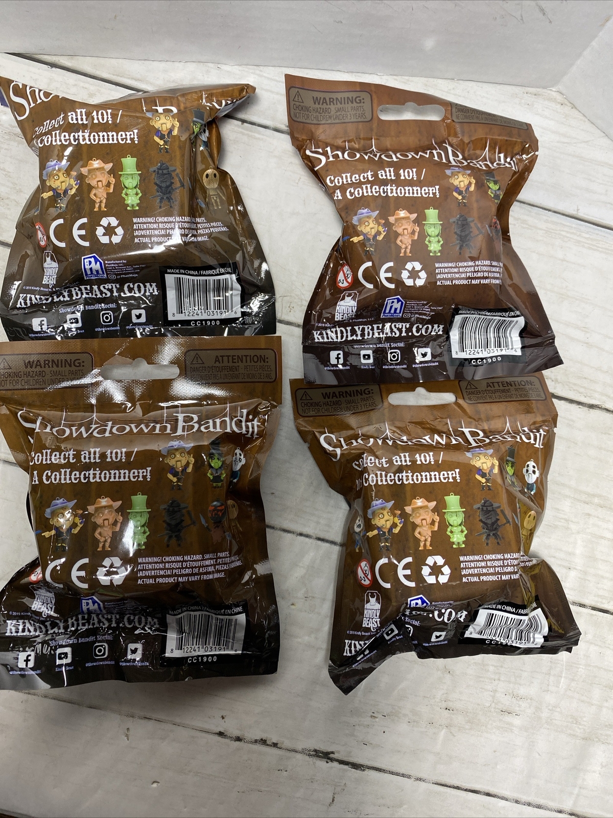 Showdown Bandit Collector Clips Mystery Pack PhatMojo Kindly Beast 4 ...