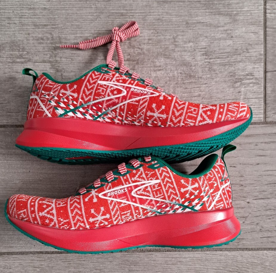 NEW Brooks Levitate 5 Run Merry Christmas Women's Running Shoes - Red ...