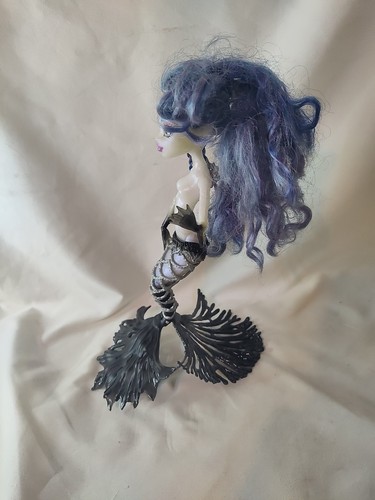Monster High Freaky Fusion - Sirena Von Boo Doll Nude Mermaid | eBay