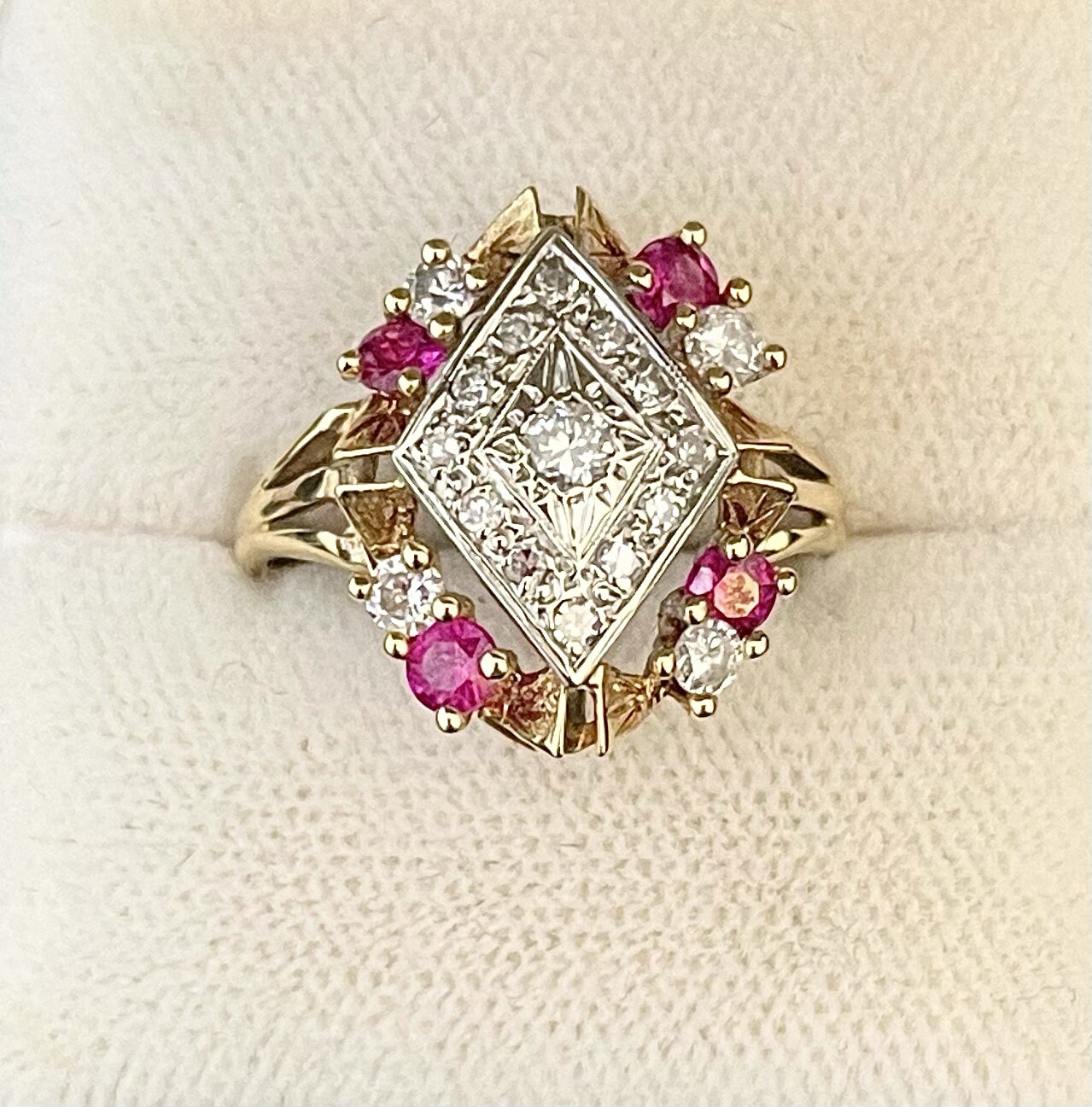 1920s Design Unique SYG/SWG Diamond & Ruby Ring $8K A… - Gem