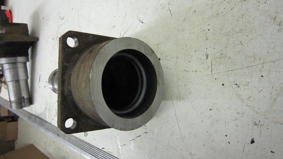 14 Bolt 10.5” Full Floater Rear Axle Spindle GM 88-98 Single rear wheel ...