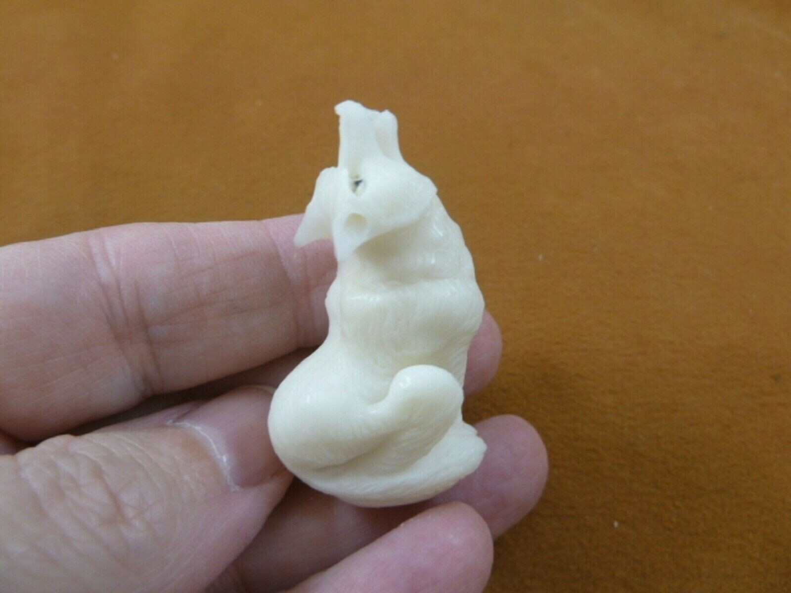 (tb-wolf-9) white howling Wolf TAGUA NUT palm figurine Bali love wolves ...