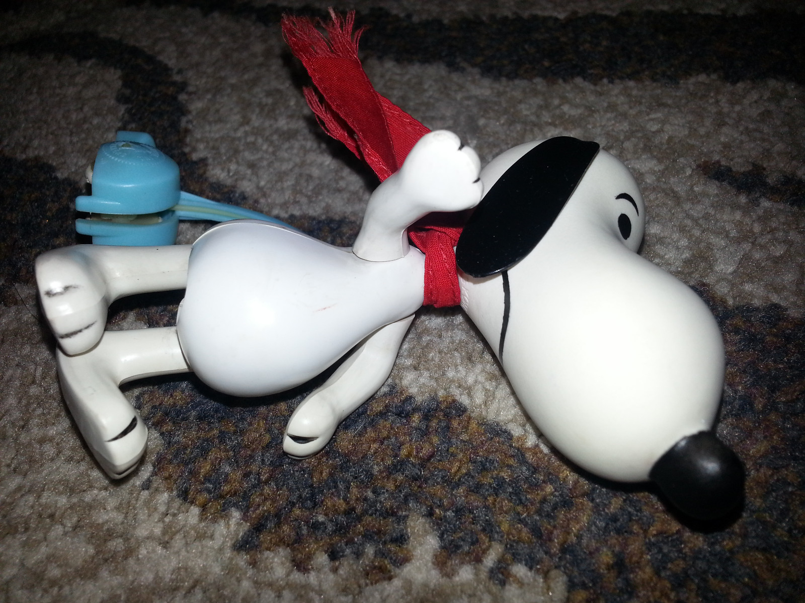 SNOOPY FINGER TOY FIGURINE 1968 Skediddler MATTEL Peanuts Gang Walkers ...