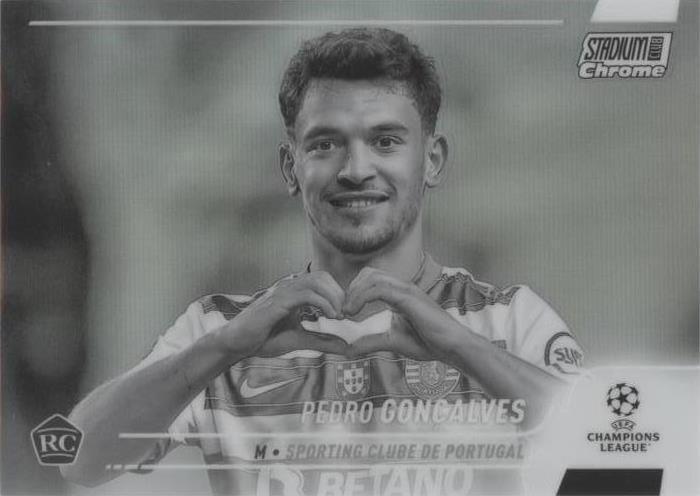 2021-22 Topps Stadium Club Chrome UCL - Pedro Goncalves #34 Black ...
