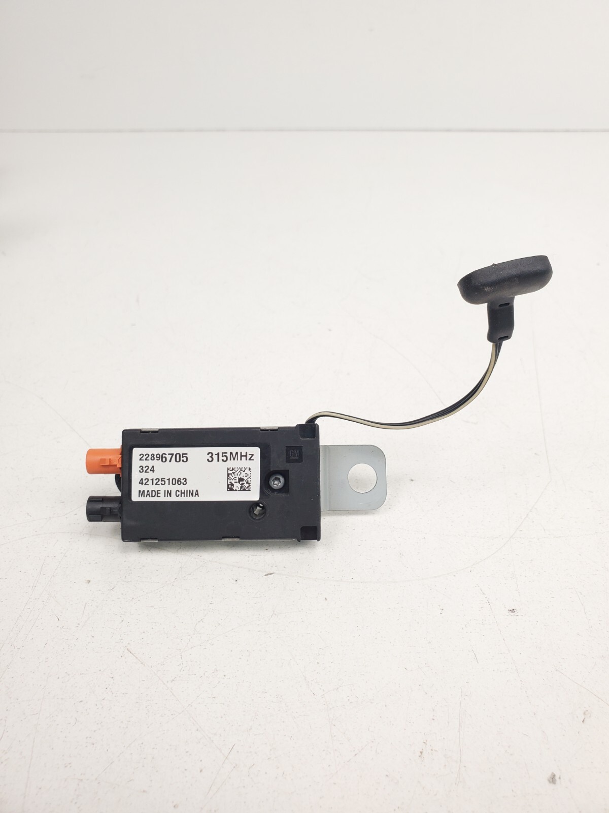 2013-2017 CADILLAC XTS RADIO ANTENNA AMPLIFIER OEM | eBay