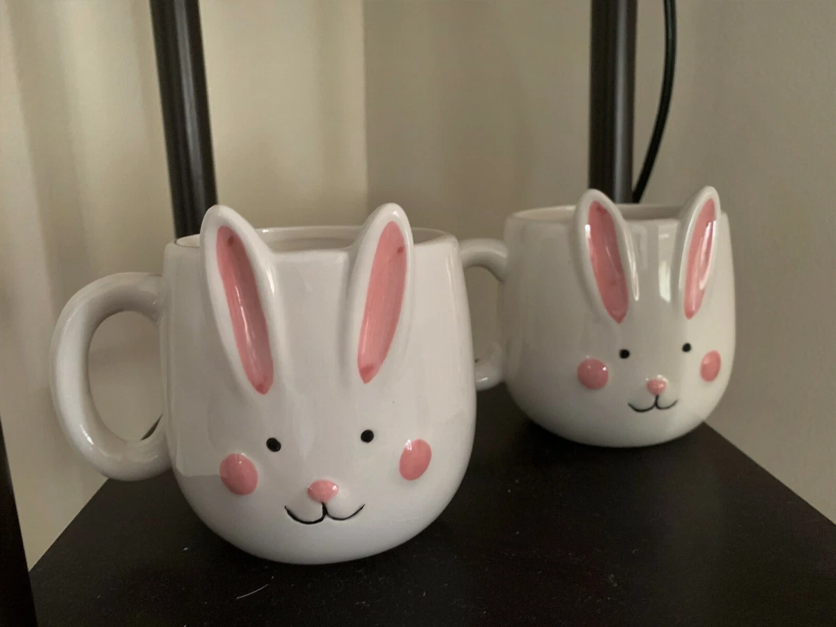 Cute Bunnies In Cups