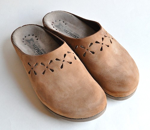 Mephisto Nubuck Leather Brown Cut Out Clogs Slip-on Closed Toe Womens ...