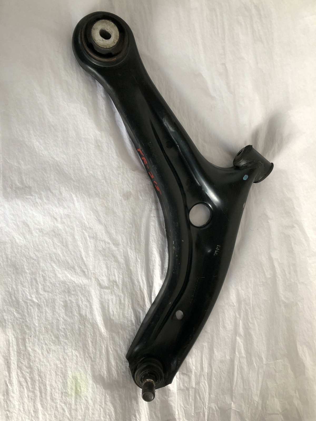 2013 - 2018 FORD FIESTA Front Suspension Upper Control Arm Right Side ...
