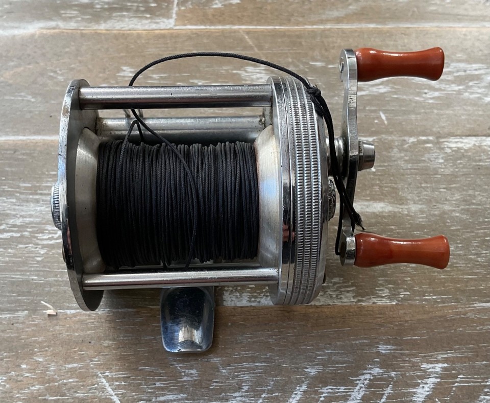 Vintage J. C. Higgins No. 312 - 3104 Model 46 Bait Casting Fishing Reel ...