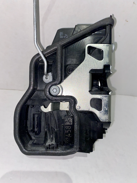 2016 BMW 528i xDrive Used OEM Front Right Door Latch Part#: 51217229462 ...