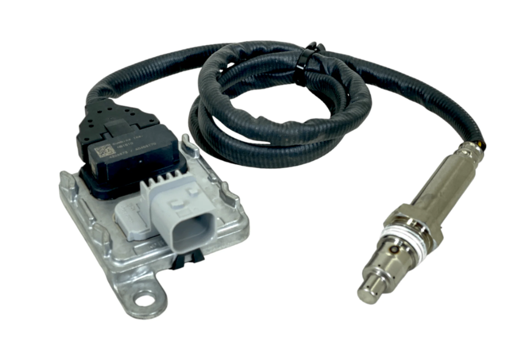 Cummins Nitrogen Oxide Sensor 5295473 and Elbow 5292517 for sale online ...
