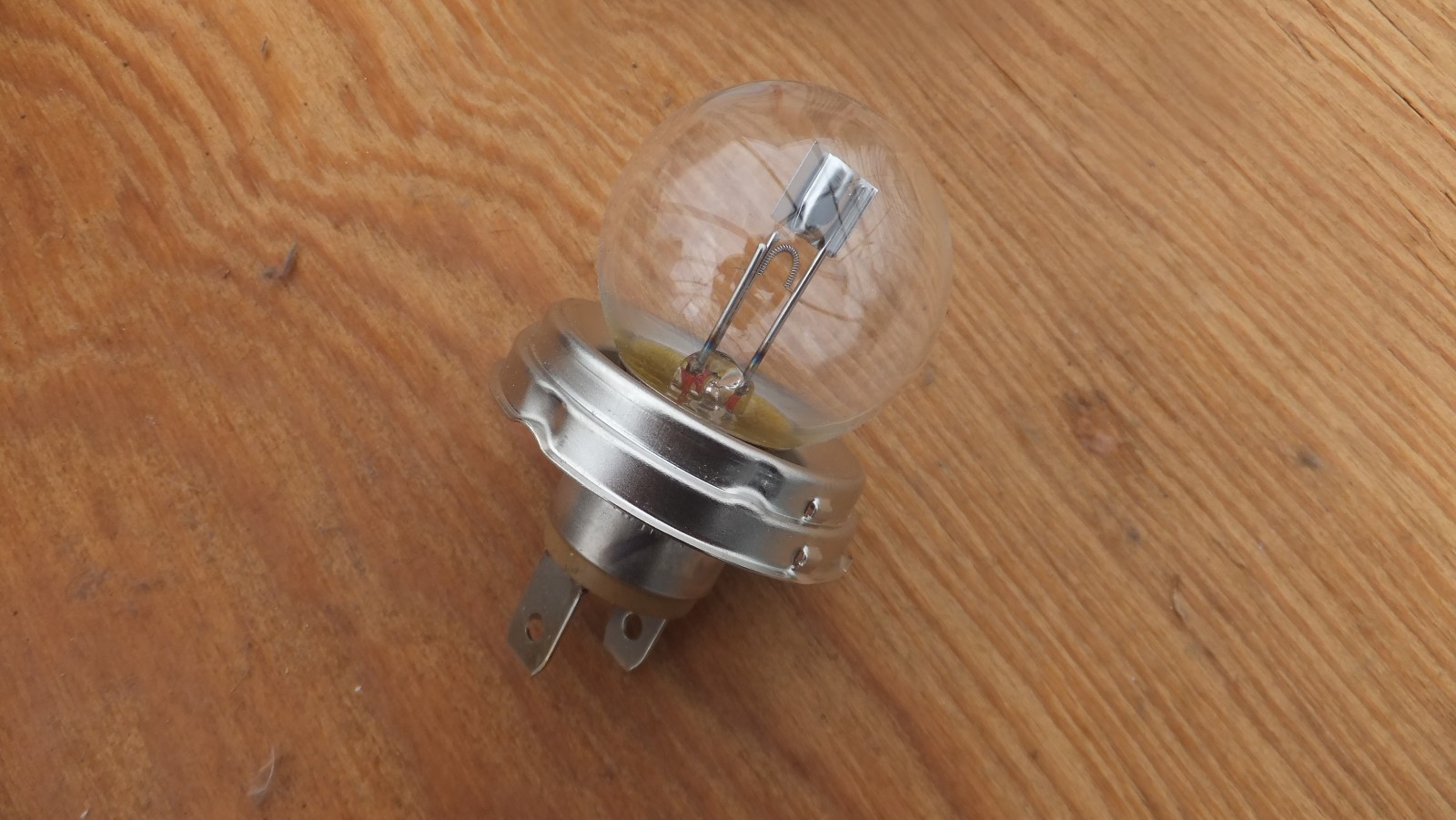 Ford, Long, and MF Light Bulb 12V 45 Watt CNH 14147590 | eBay