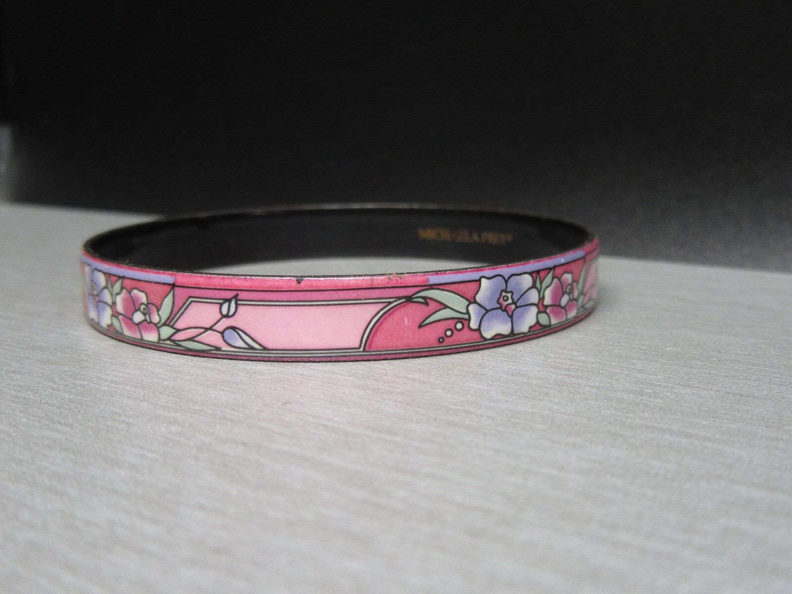 N404⭐⭐ MICHAELA FREY FREYWILLE ARMREIF SIGN. Emaille ⭐⭐ | eBay.de