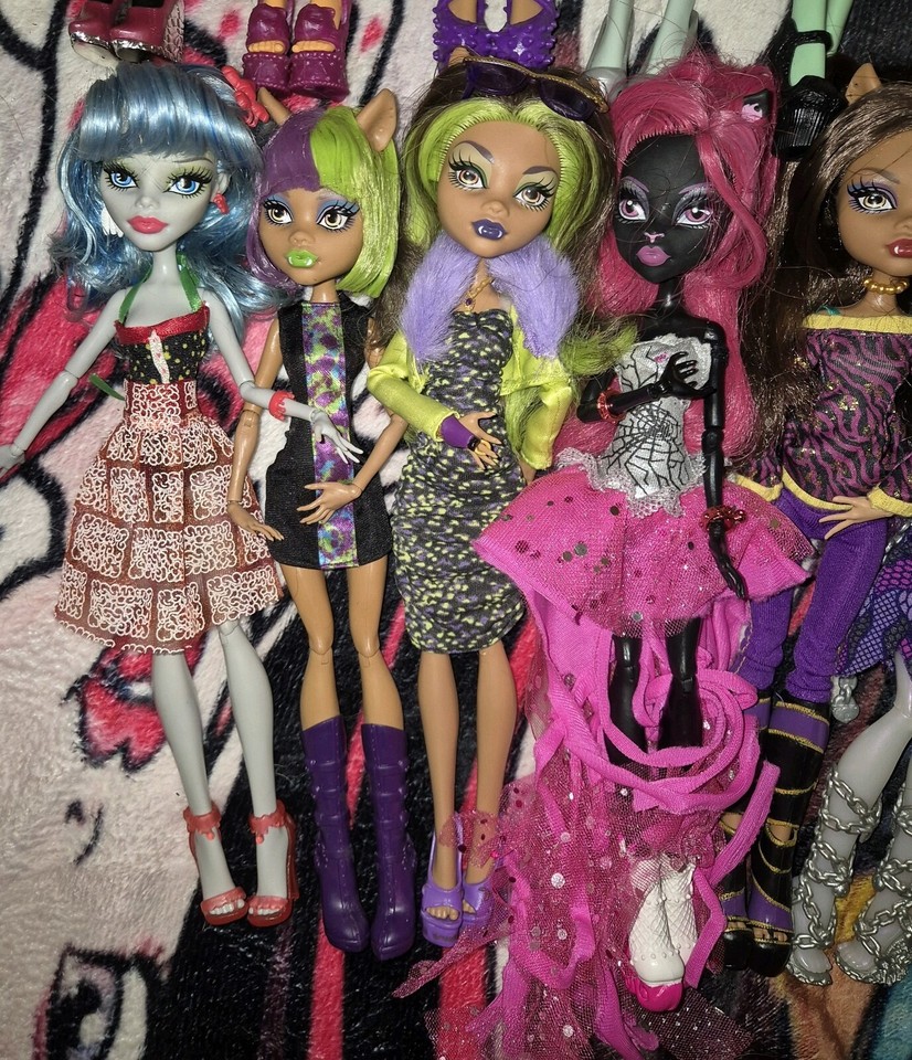 Monster High Ever After High Puppen Sammlung 13 Stück | eBay