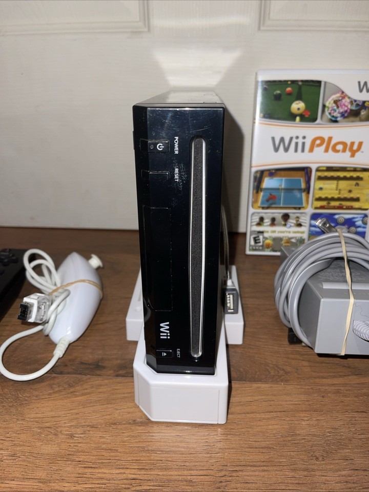 Nintendo Wii RVL-101 (USA) Black Console Bundle - Motion+ with Game ...