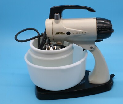 White Sunbeam Mixmaster Model 12 Stand Mixer W/ 3 Bowls & Beaters ...