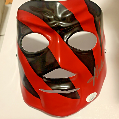 Wwe Kane Mask 1999 Kane | Jaywalks