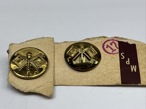 VINTAGE US ARMY WWII SIGNAL CORPS CROSSED FLAGS COLLAR DISC PAIR | eBay