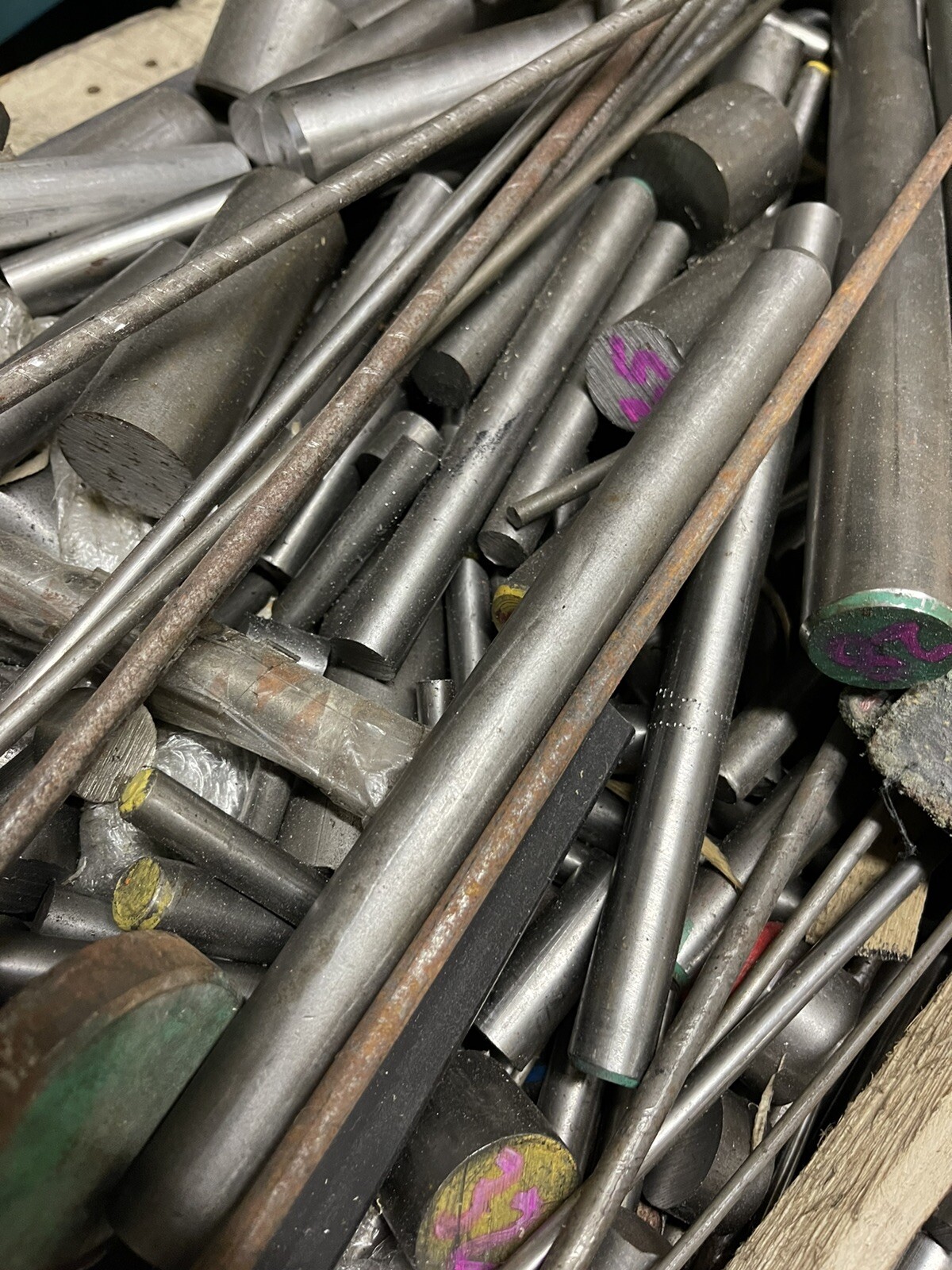 Metal offcuts 0.7kg RANDOM SIZES suitable for arts & crafts or science ...