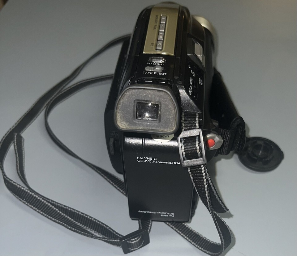 Quasar VM-L153 Camcorder VHSC 700x Digital Zoom | eBay