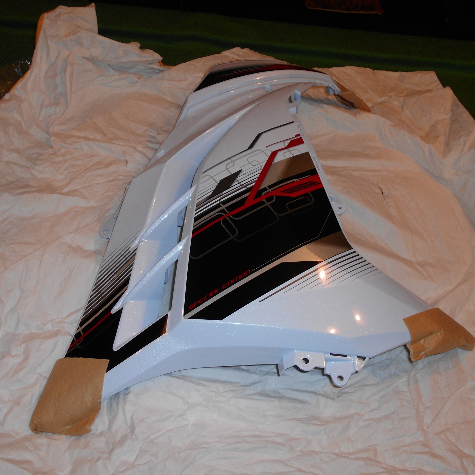 GENUINE KAWASAKI PARTS R/H SIDE COWLING P.S WHITE EX300 NINJA 14 55055 ...