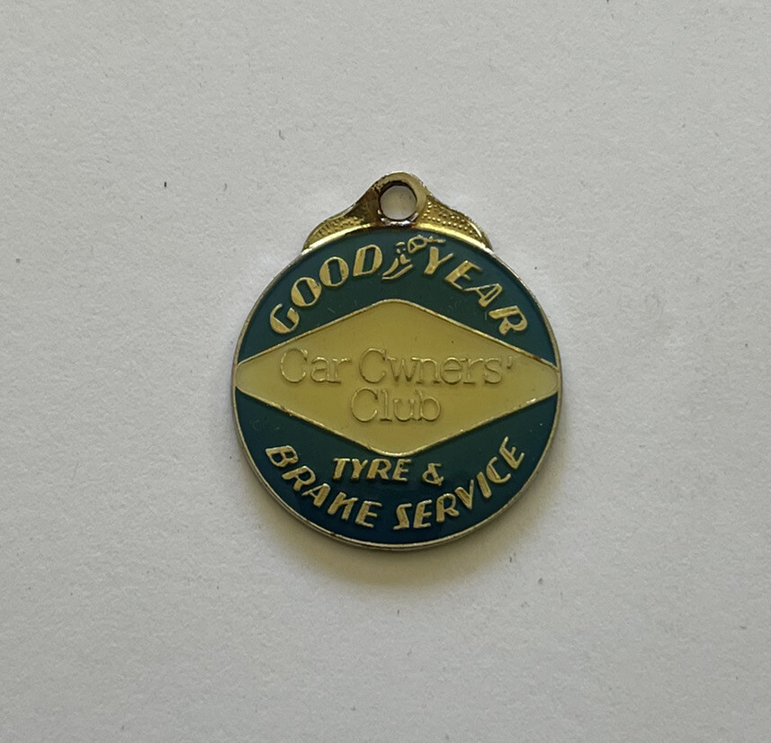 GOODYEAR MOTOR TYRE CLUB Automotive Vintage Metal Keychain Keyring ...