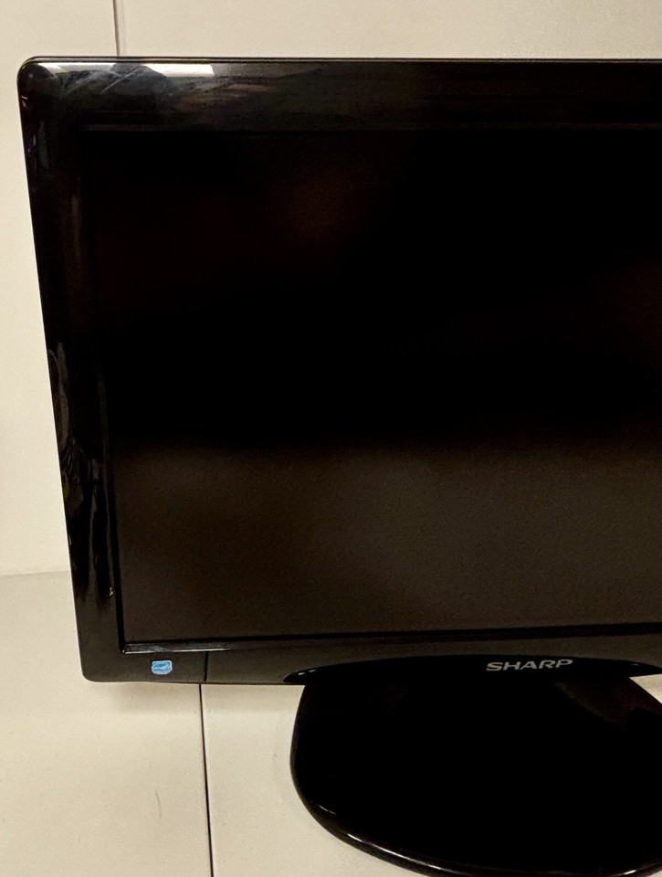 Sharp LC19SB25U 19 Inch 720P LCD HD TV AUX Gaming PC Monitor W/Remote ...