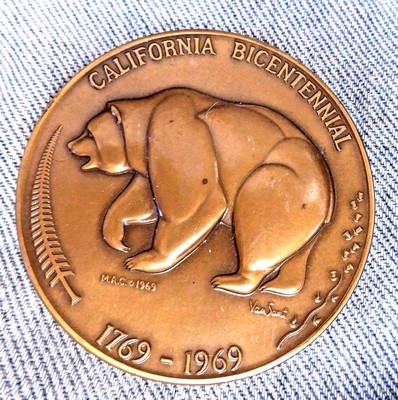 VINTAGE MEDALLION CALIFORNIA BICENTENNIAL 1769 - 1969 THE GOLDEN LAND ...