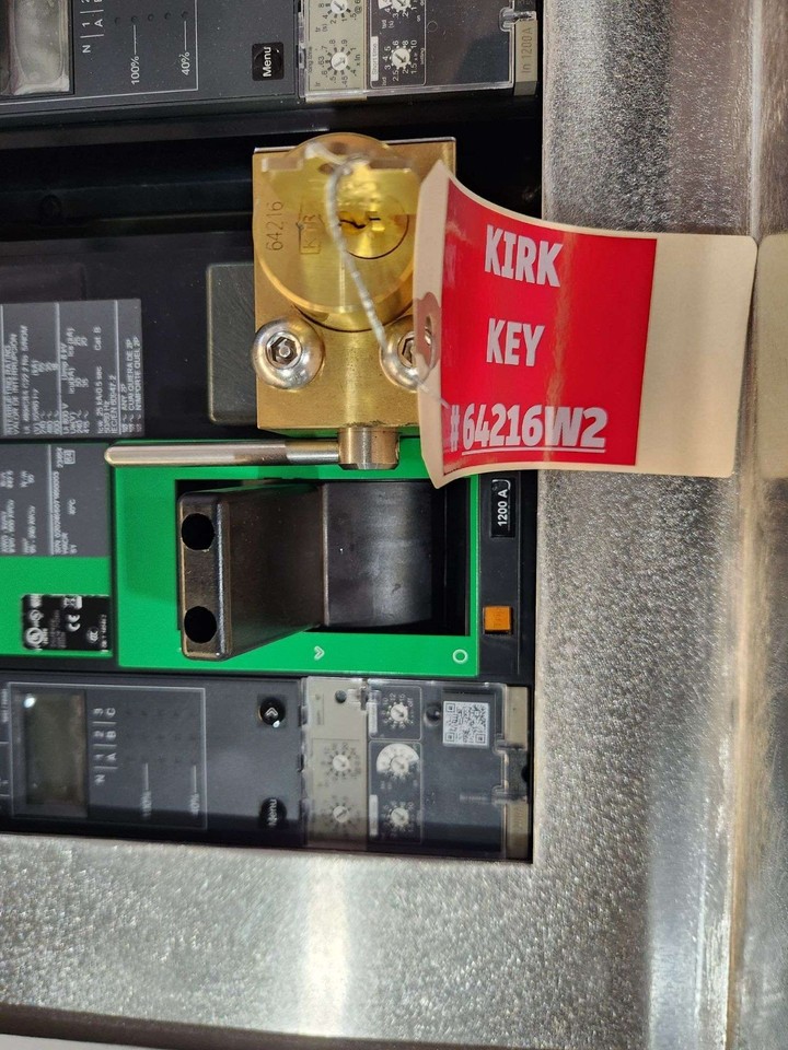 1000 Amp Generator Quick-Connect Panel w/ Dual Schneider PowerPacT ...