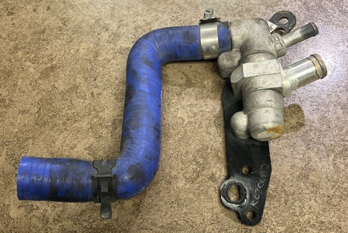 Paccar Coolant Splitter Valve with Bracket and Hose 12310LA / XP-22780 ...