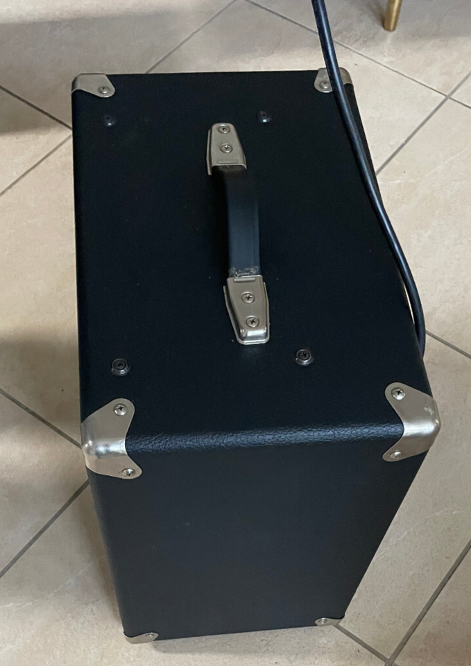 Fender Frontman 25B - 25W Electric Guitar Amp Amplifier | eBay