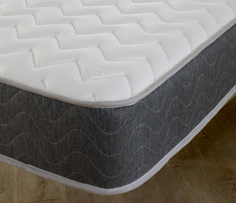 eXtreme Comfort 7" Zig Zag Grey Memory Form Spring Mattress - Single ...